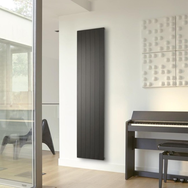 Radiateur chauffage central PLANEA Vertical simple à ailettes 2561W